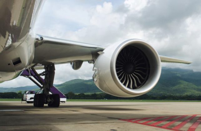 Jet fuel, l’Italia corre ai ripari: il 77% del carburante per aerei ...